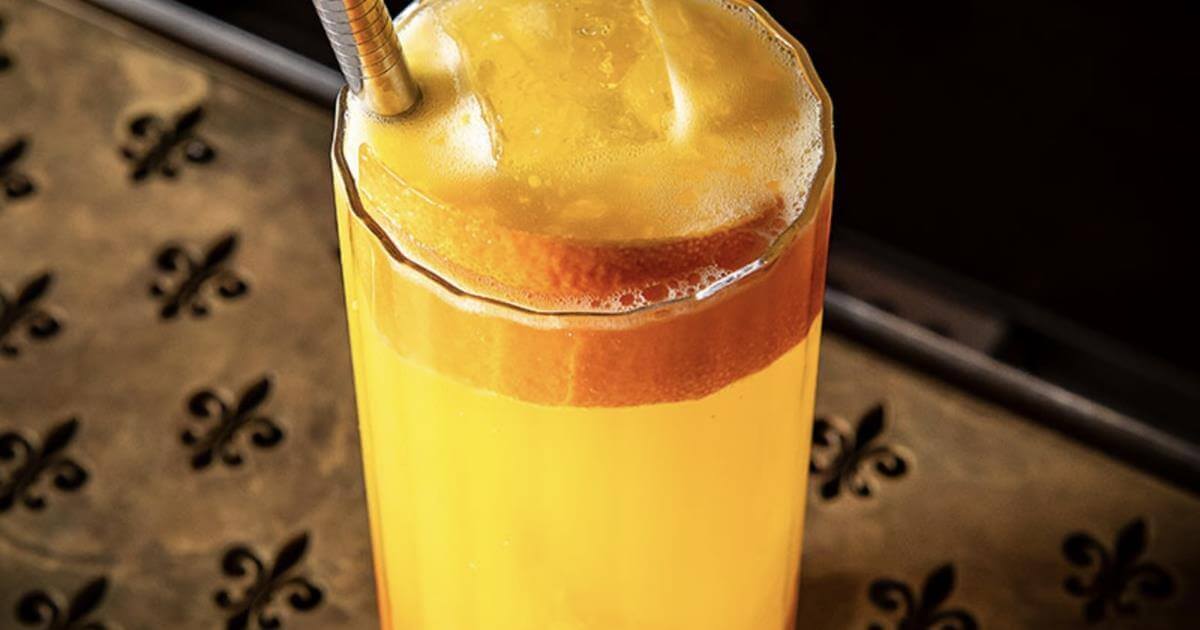 22 Salute Vodka Harvey Wallbanger Recipe | Classic Citrus Cocktail